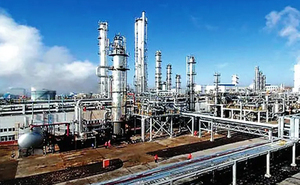 齐思科技（天津）有限公司|电子级精馏试验装置|高压固定床加氢装置|多釜串联试验装置|试精馏装置|生物质热解实验装置|生物质气化实验装置